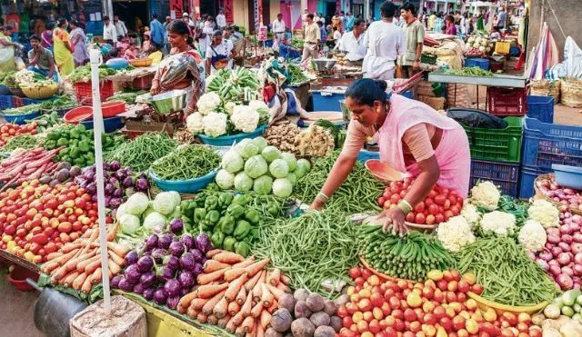 Retail inflation rises in October
